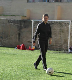 A book by Maria Coppola: her career as a footballer and the beginning ...