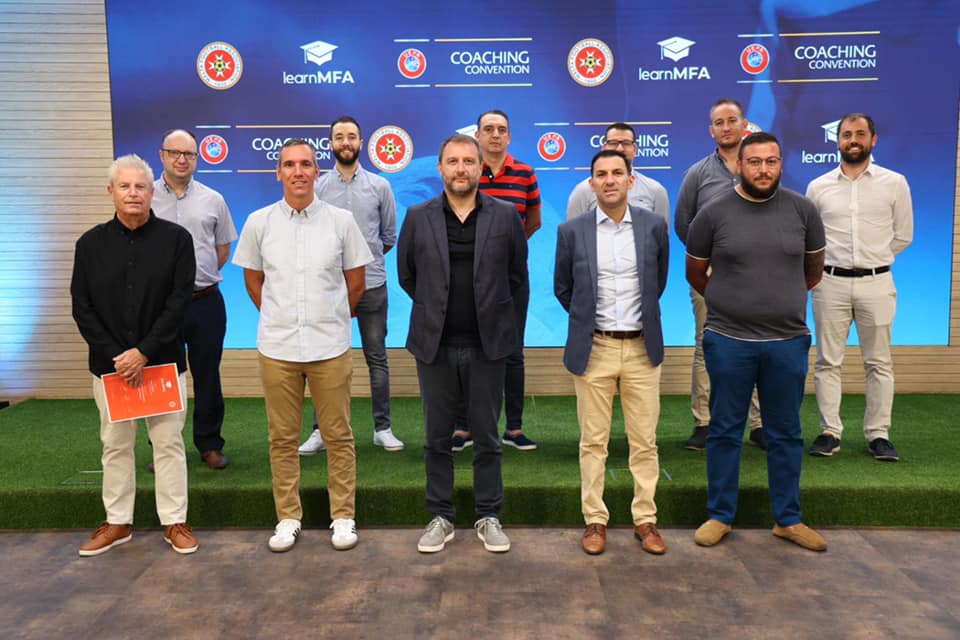 Presentation of coaching courses certificates - maltafootball.com