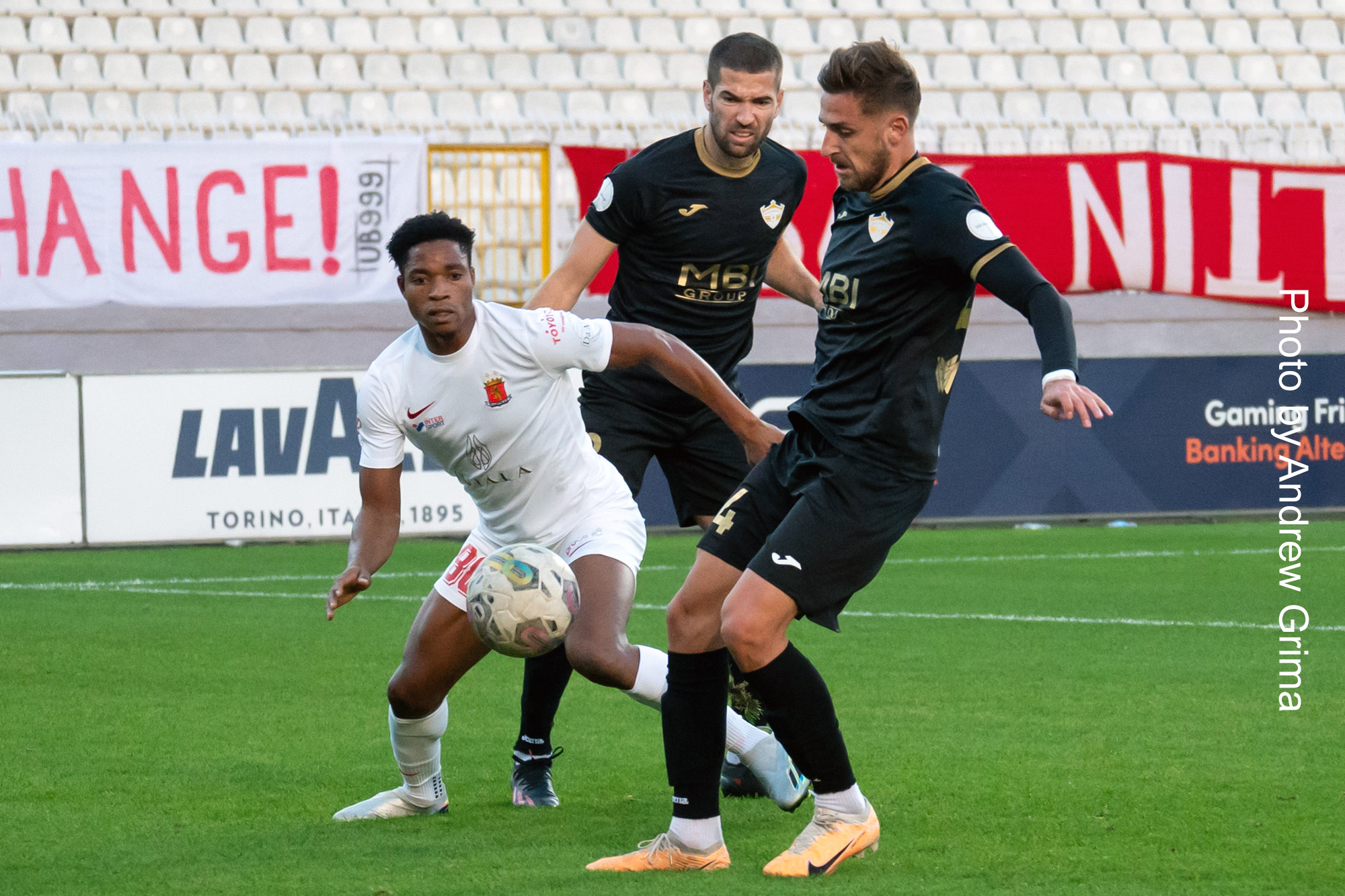 Balzan, Valletta fire blanks - maltafootball.com